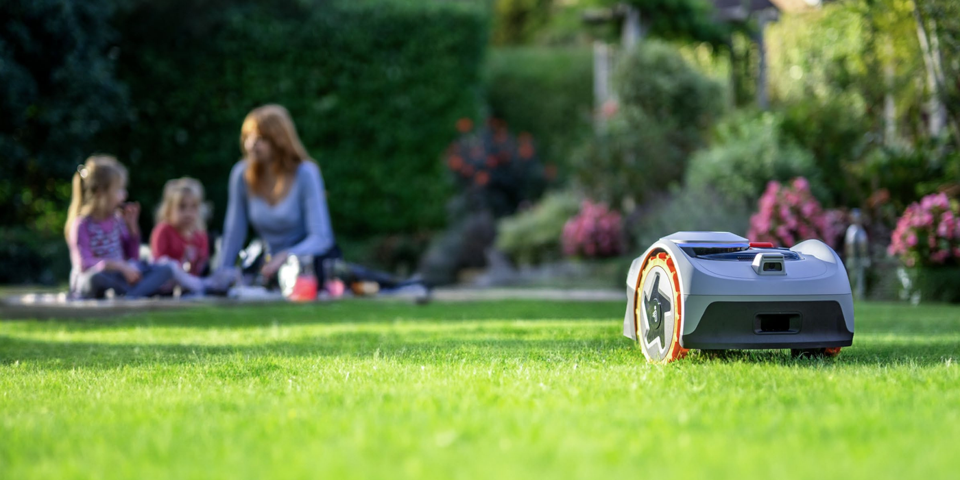 Segway Navimow i108 & i105 | GPS Robotic Lawn Mowers – Segway Australia